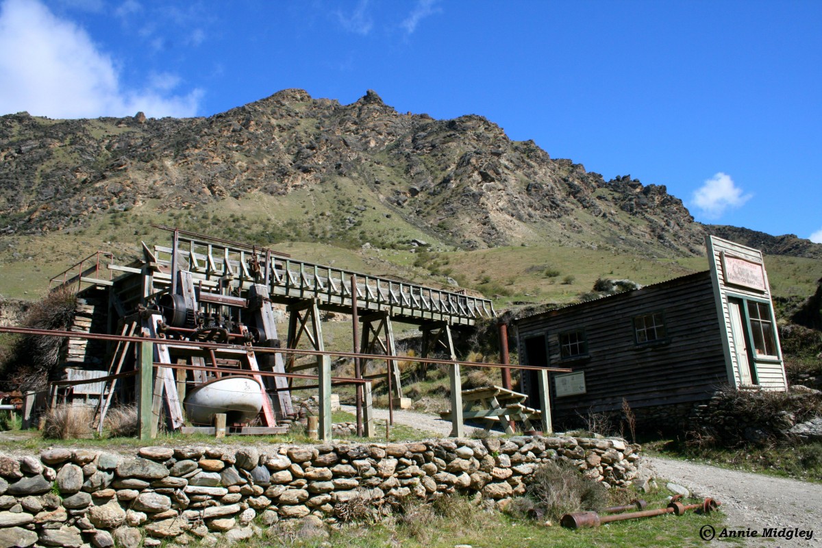 Gold Mining near Cromwell & Queenstown - Goldfields Mining Centre